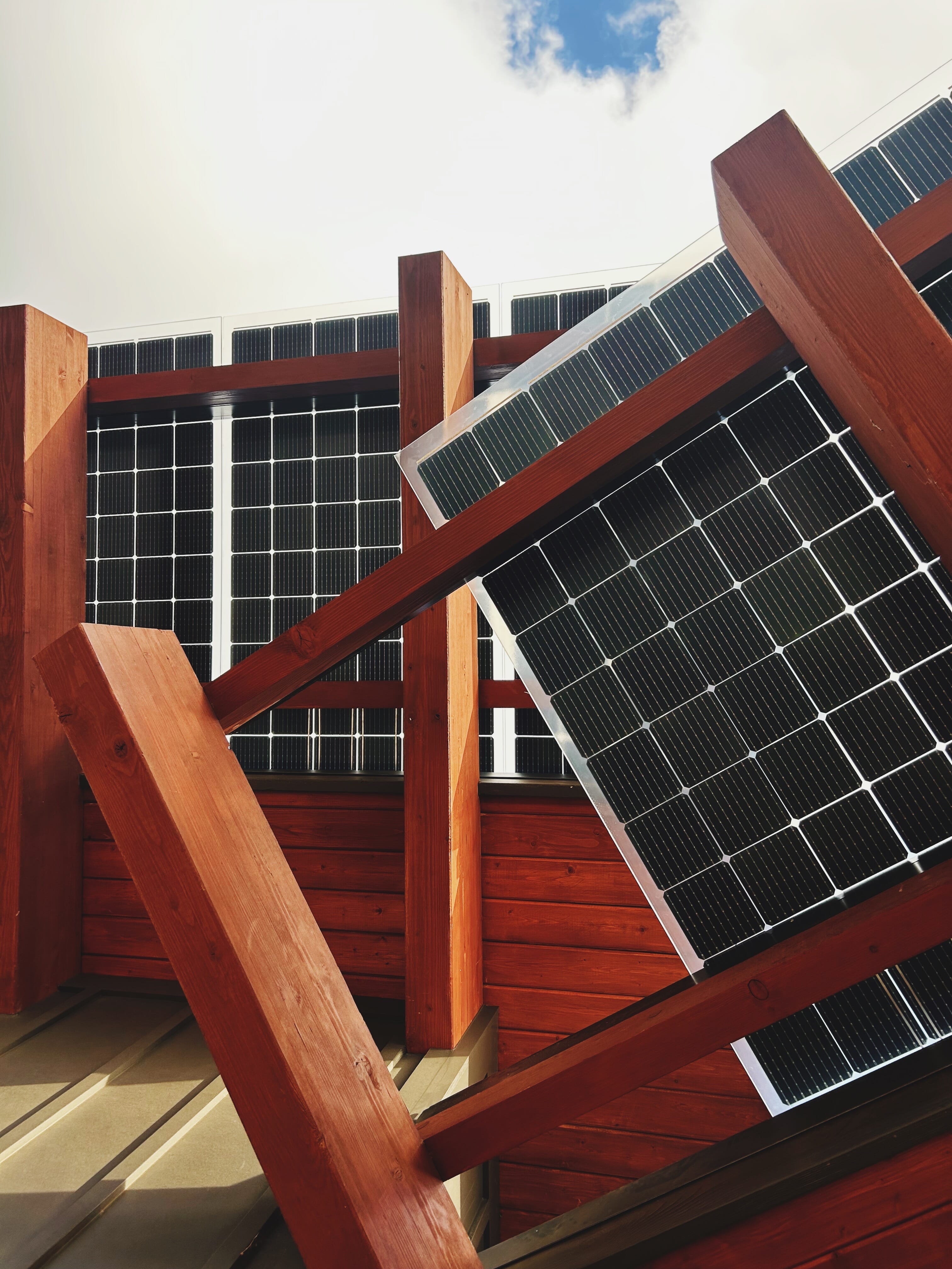 Hawaii Off-Grid Spotlight: Design-Driven Solar Architecture | Lumos